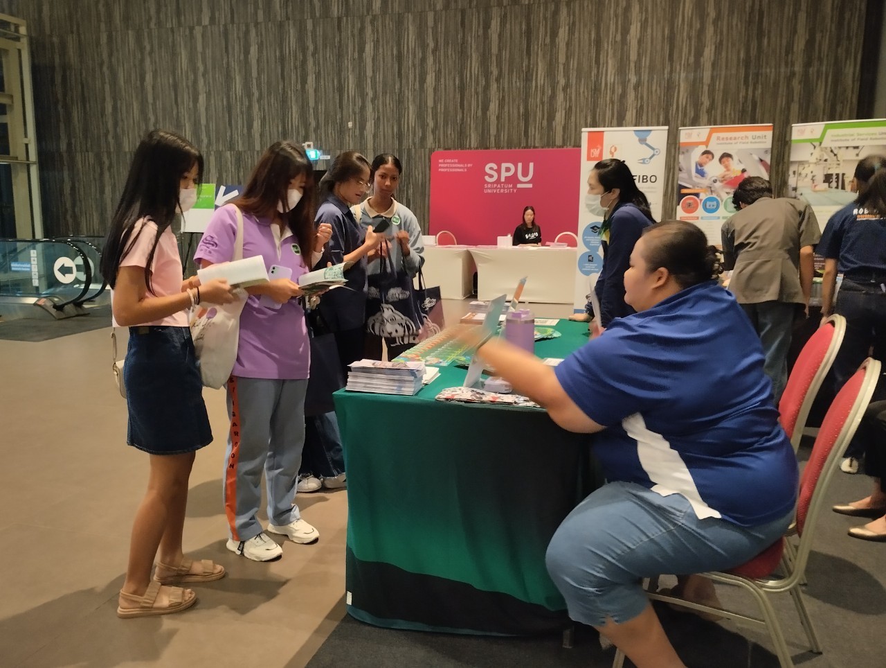 แนะแนว ณ อิมแพ็คเมืองทองธานี TCAS by KPLUS – สำนักบริหารการศึกษา